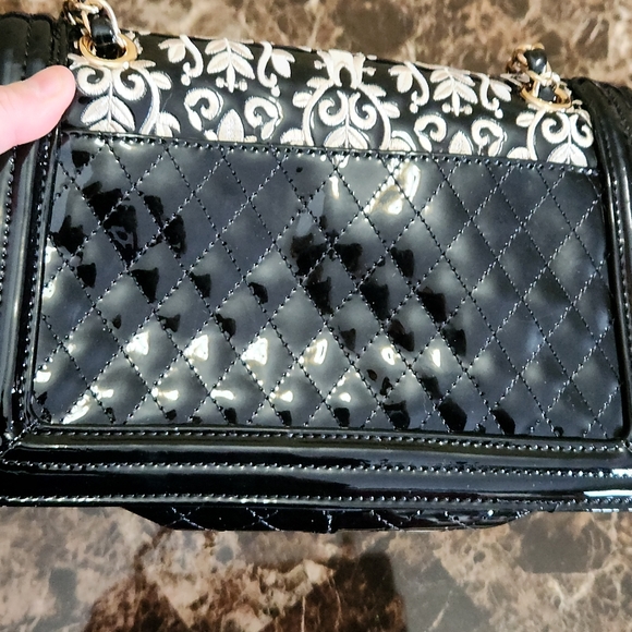 HandBag Express | Bags | Handbag Express Black And Gold Julia And ...
